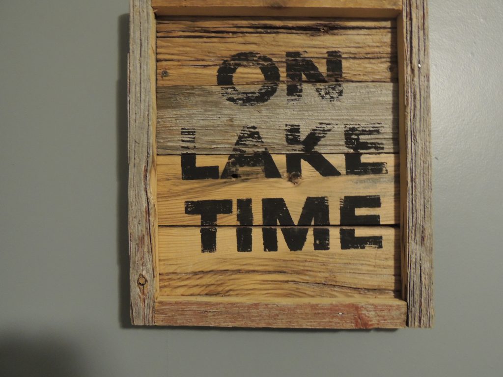 Inn 4-17 031 – Foster Lake Inn